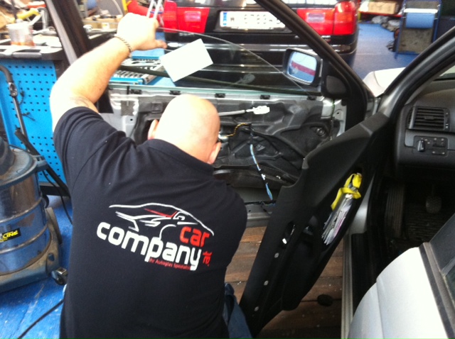 SEITENSCHEIBENTAUSCH, Seitenscheibe – Carcompany, Wien, Schwechat ...